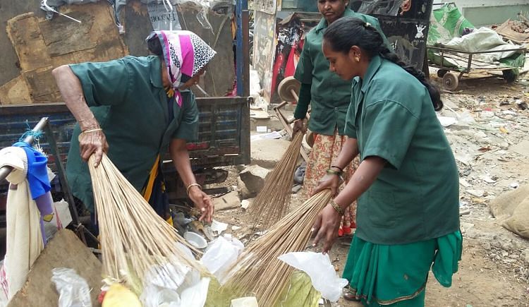 SUPPORT FOR MUNICIPALITY WORKERS OF BANGALORE - Ketto