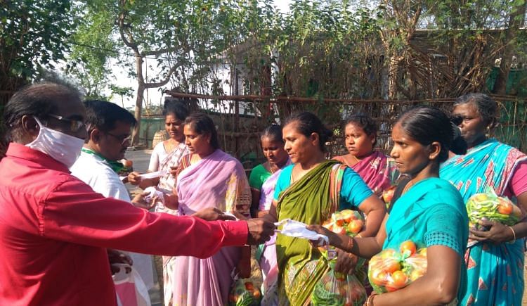 Helping Farmers In The Covid Pandemic - Ketto