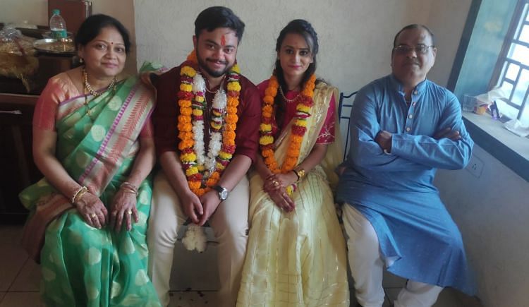 Raising Memorial Fund For Late Shashank Dharmadhikari's Grieving Family ...
