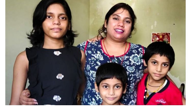 Single Mother Help For Kids School Fees - Ketto