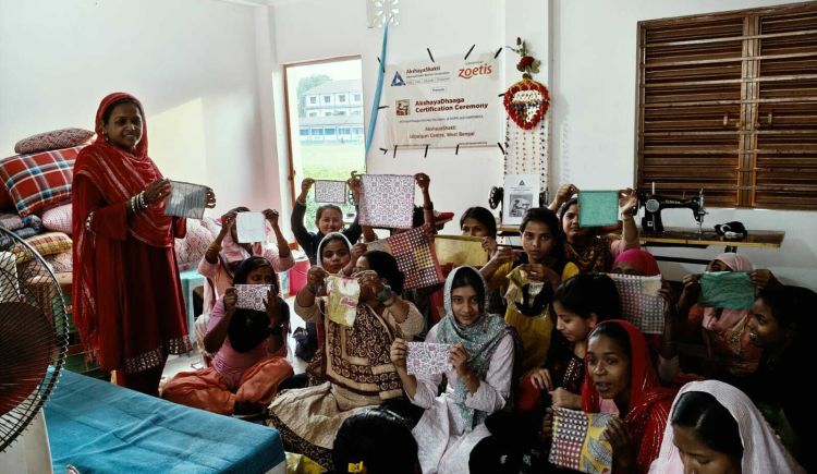 AkshayaDhaaga: Empowering Marginalized Women In India With Jia Doshi ...