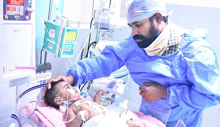 Confined To The Incubator, This 6-month-old Baby Needs Your Help To ...